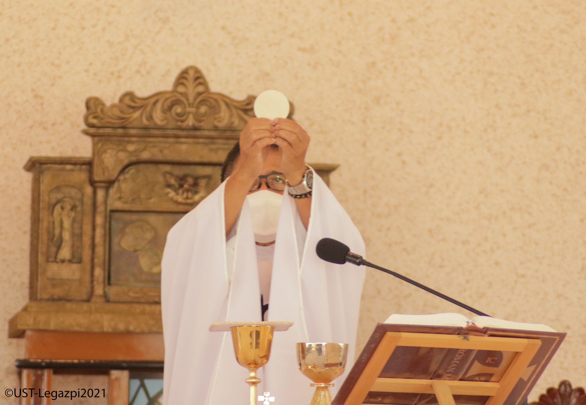 FIRST FRIDAY MASS (SEPTEMBER 2021) - University of Santo Tomas - Legazpi